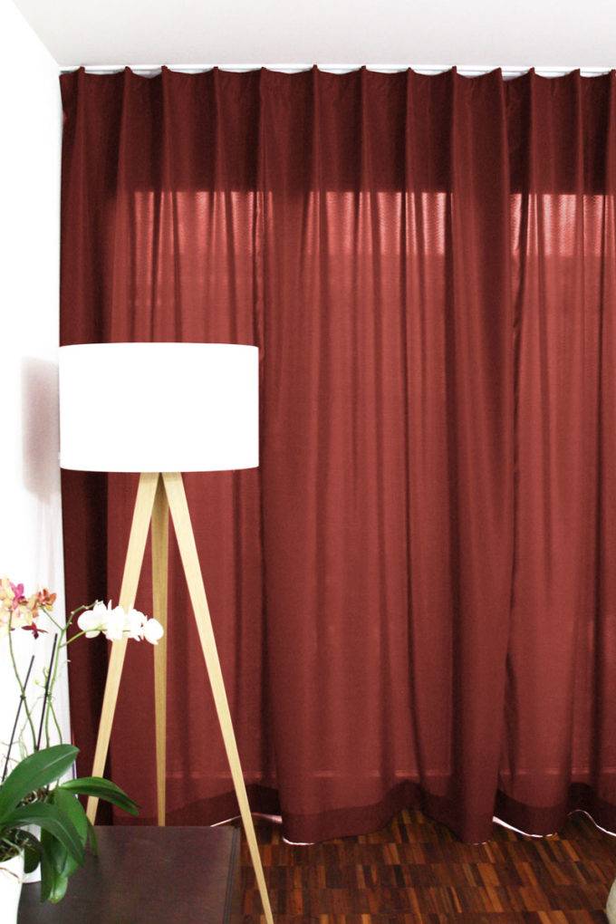 Roter Vorhang | Online-Preise | Gratis Stoffmuster - vorhang123.at
